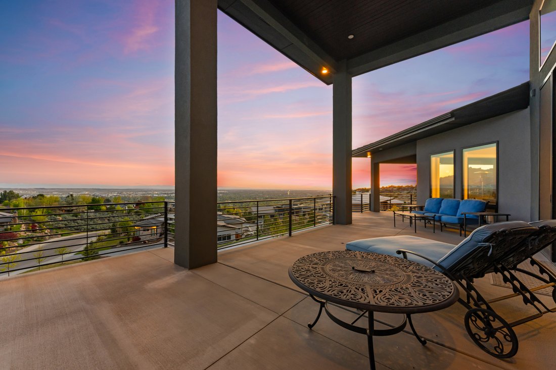 Modern Boise Estate Elevated Luxury And In Boise, Idaho, United States ...