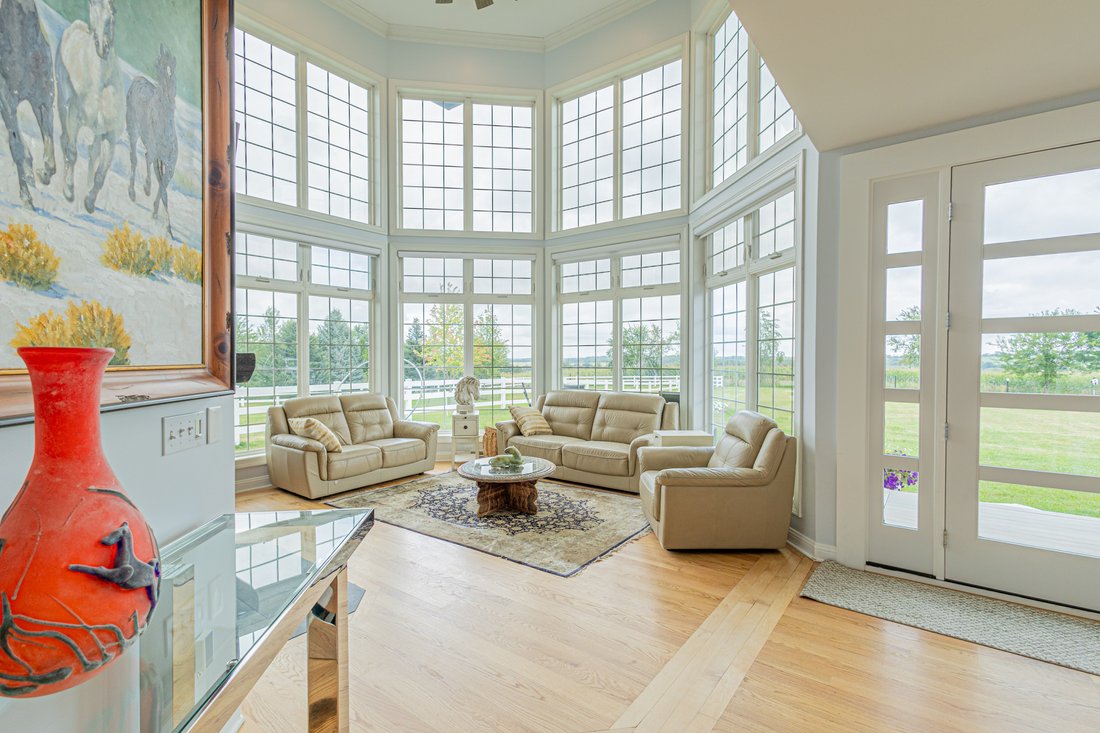 Idyllic Private Oasis Near Lake In Spring Prairie, Wisconsin, United ...