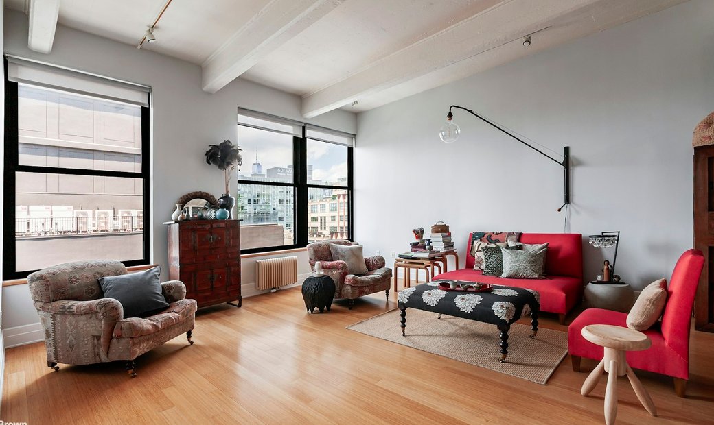 Expansive Dumbo Loft With Soaring Ceilings In New York, New York ...