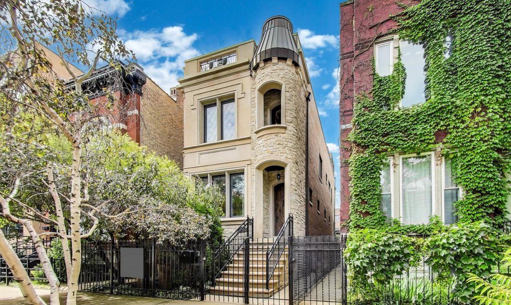 Single Family Home/House Chicago United In Chicago, Illinois, United ...