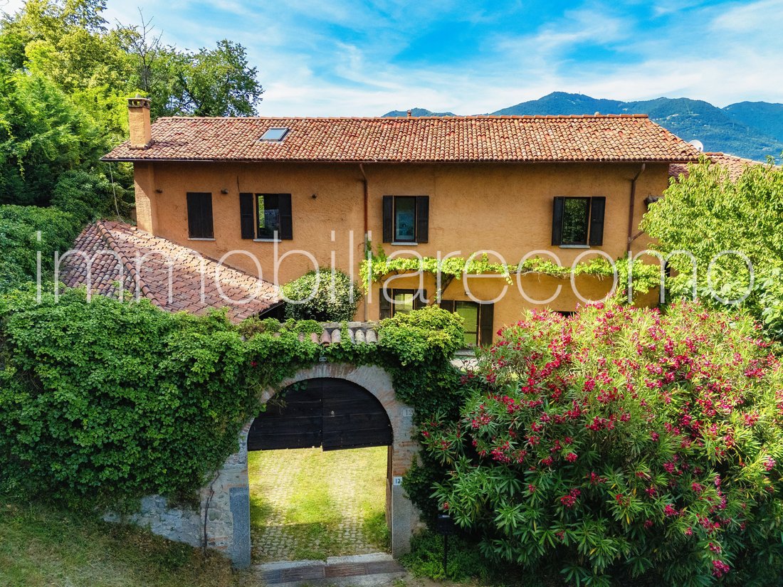 Property With Spectacular Panoramic Lake And City In Como, Lombardy ...