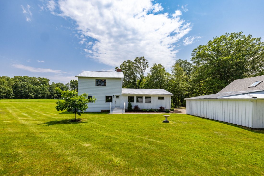 1669 Route 169 In Woodstock, Connecticut, United States For Sale (15853631)