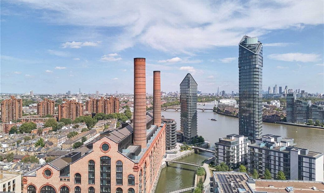 Waterfront Drive, Chelsea Waterfront Sw10 In London, England, United ...