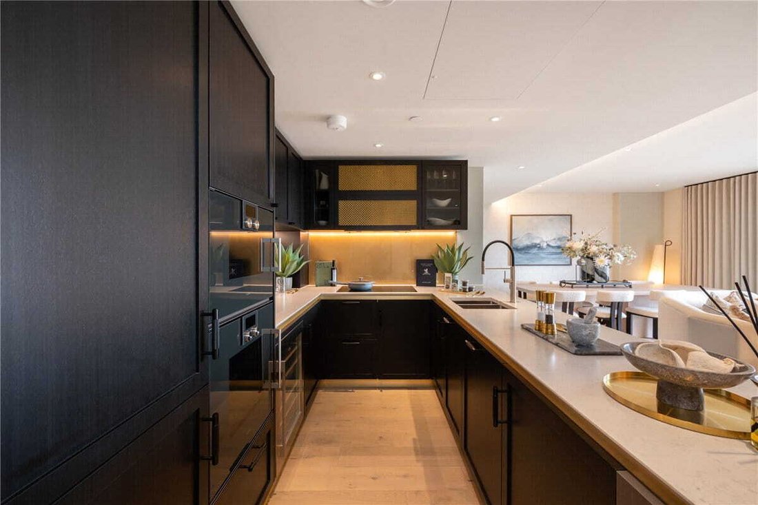 Waterfront Drive, Chelsea Waterfront Sw10 In London, England, United ...