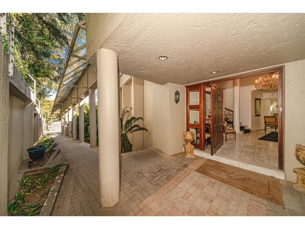 House Sandton In Sandton, Gauteng, South Africa For Sale (15854058)