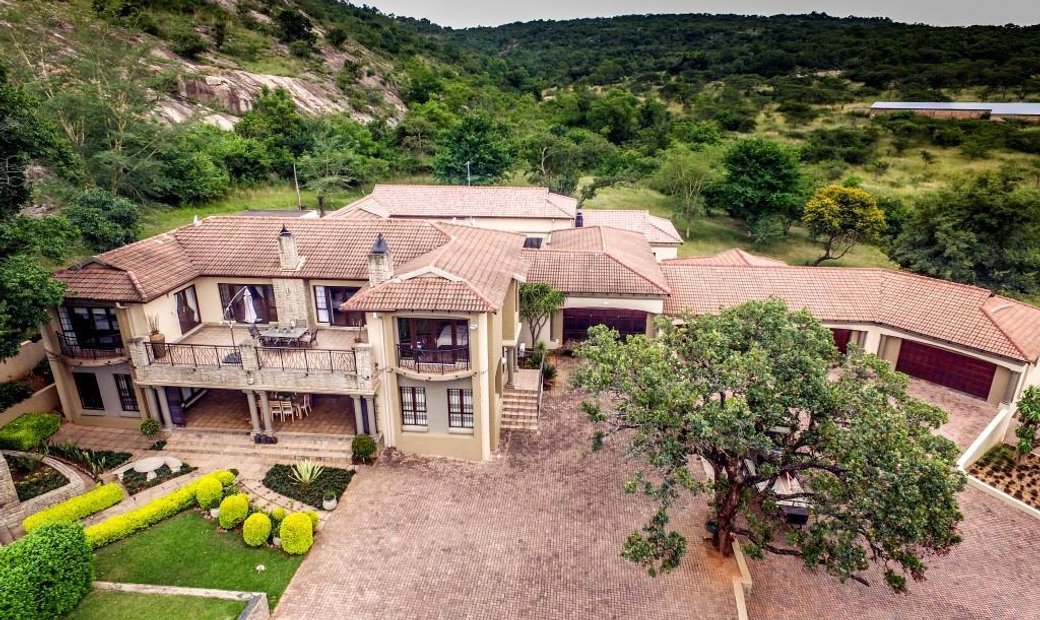 House Nelspruit In Mbombela, Mpumalanga, South Africa For Sale (15854010)