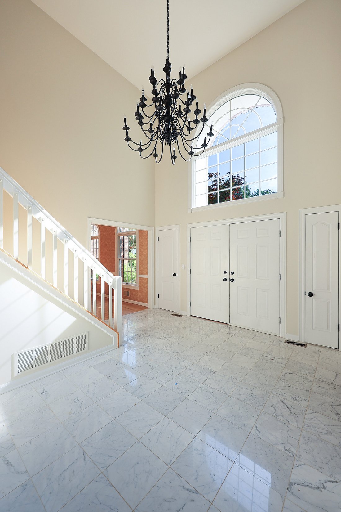 Classic Charm Meets Modern Elegance In Warren, New Jersey, United ...