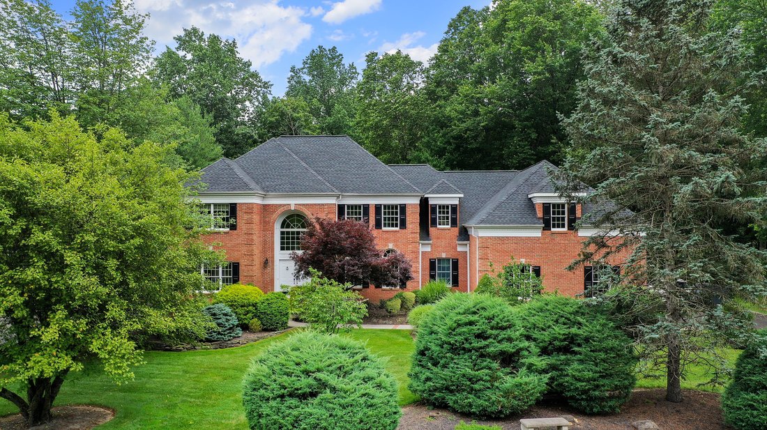 Classic Charm Meets Modern Elegance In Warren, New Jersey, United ...