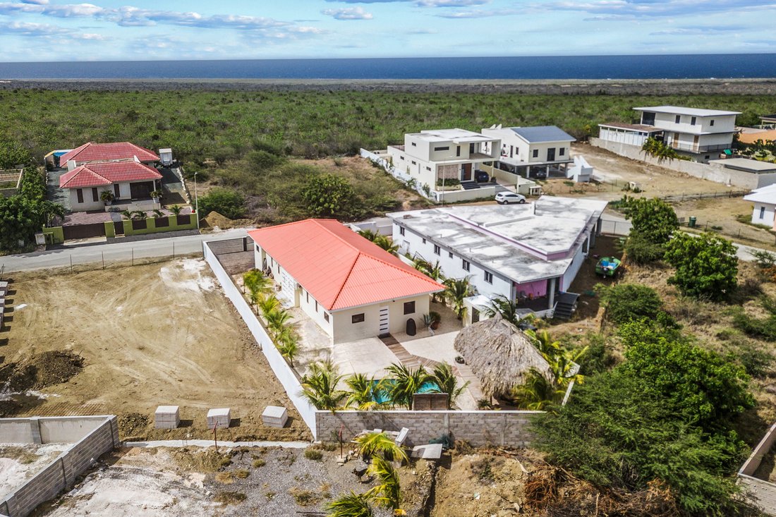 Modern Family Villa With Pool And Palapa In Grote Berg Curacao – In ...