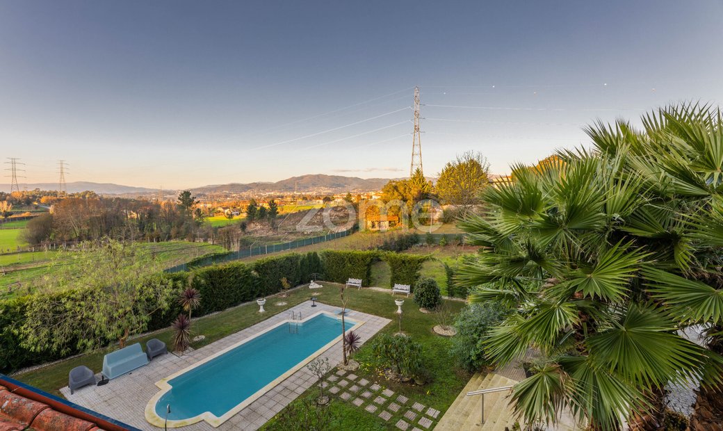 Braga House In Santa Lucrecia De Algeriz E Navarra, Portugal For Sale ...