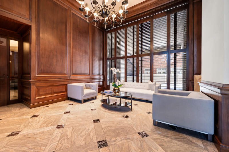 Lovely Unit In The Carlyle Building In Chicago, Illinois, United States ...