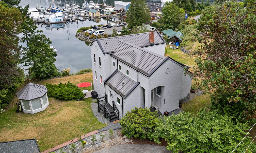 Genoa Bay Oceanfront In Duncan, British Columbia, Canada For Sale ...