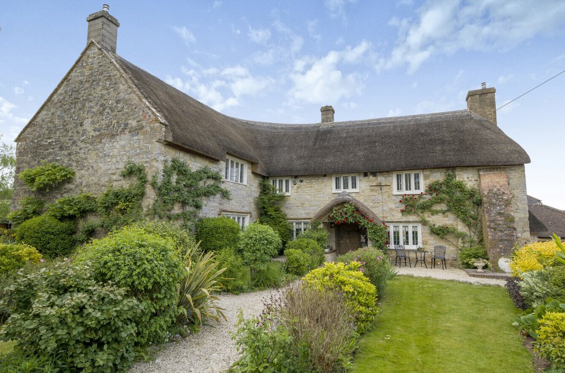 4 Bedroom Detached House For Sale In Taunton In Trull, England, United ...