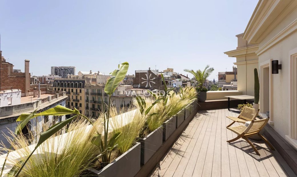 Barcelona Eixample Dreta Penthouse 230m² In Eixample, Barcelona, Spain For Sale (15881950)