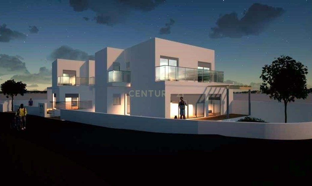 🏡 Moradia T3, Localizada Na Silveira, Junto à Praia De In Silveira ...