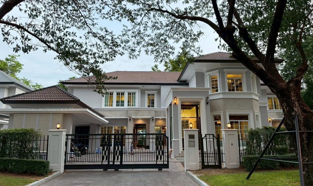 5 Bedroom House For Sale At Granada In Bang Khae Nuea, Bangkok ...