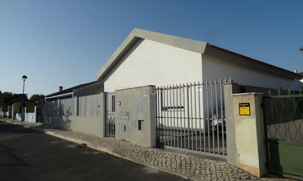 Moradia Isolada T3 Em São Domingos De Rana In Sao Domingos De Rana ...