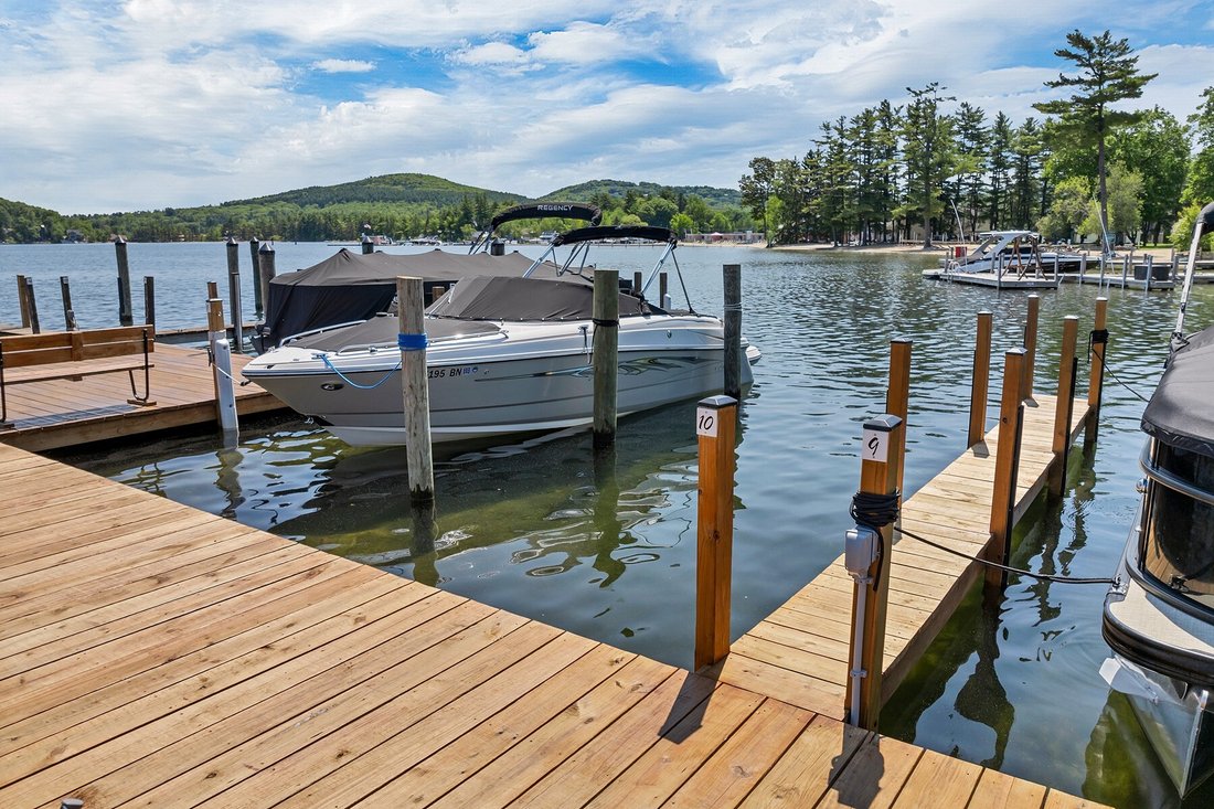 135 Weirs Road In Gilford, New Hampshire, United States For Sale (15889795)