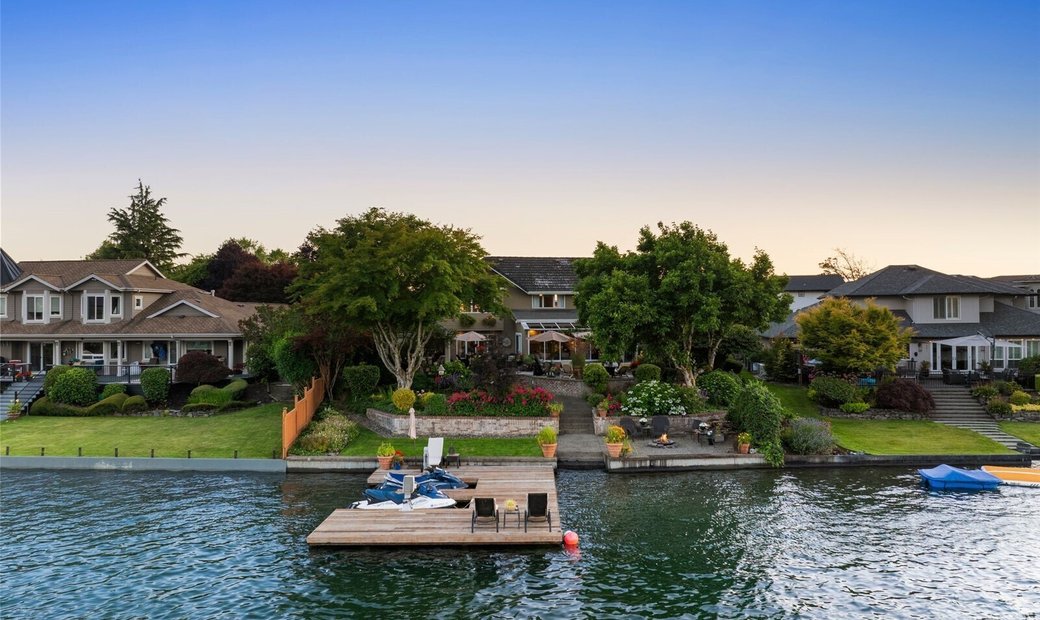 Timeless Resort Style Living At Tapps In Lake Tapps, Washington, United ...