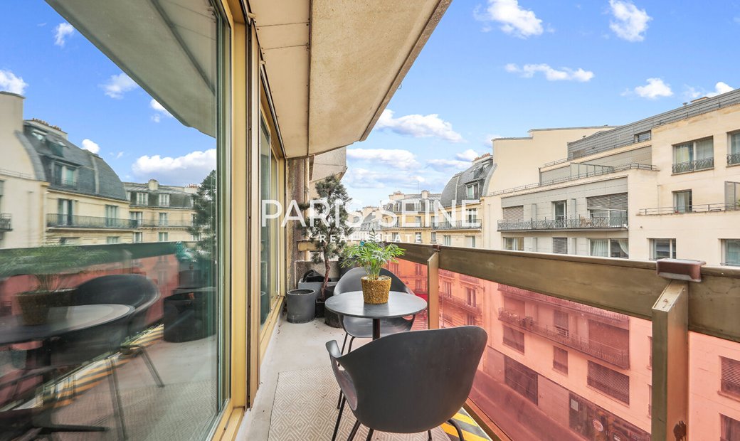 Paris Seine Modern High Floor With In Paris, île De France, France For ...