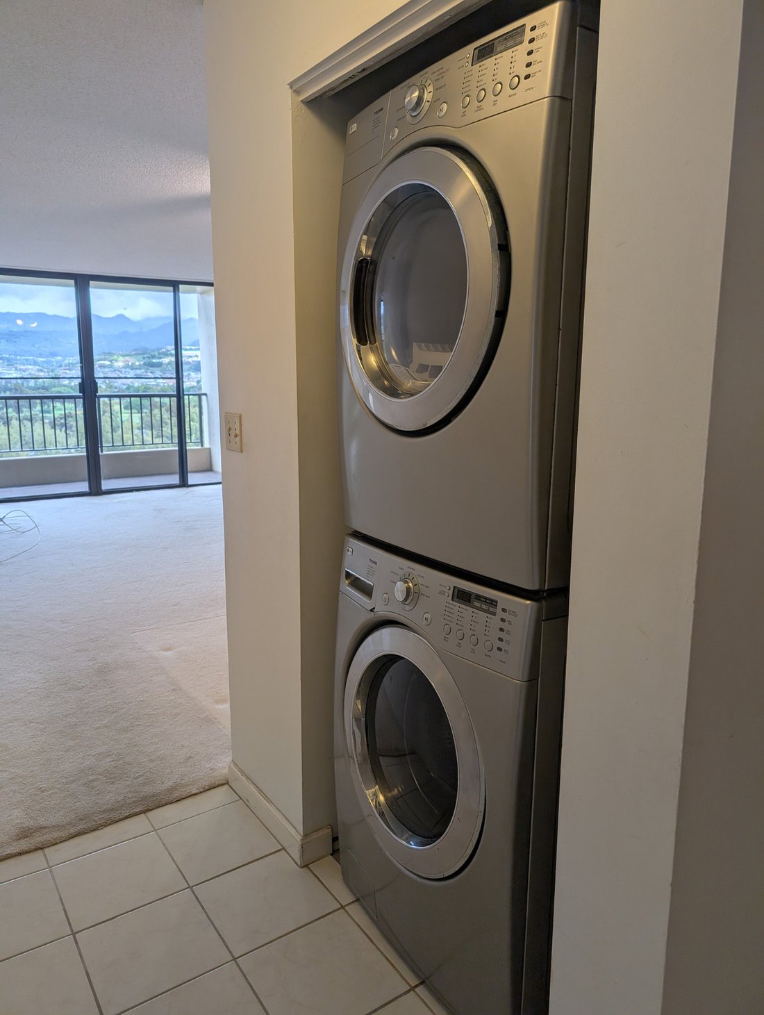 Horizon View Tower In Honolulu, Hawaii, United States For Sale (15895909)