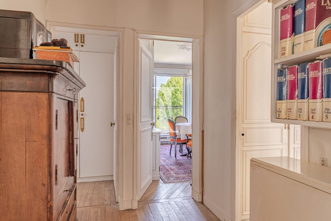 Paris Apartment In Paris, France For Sale (15898102)