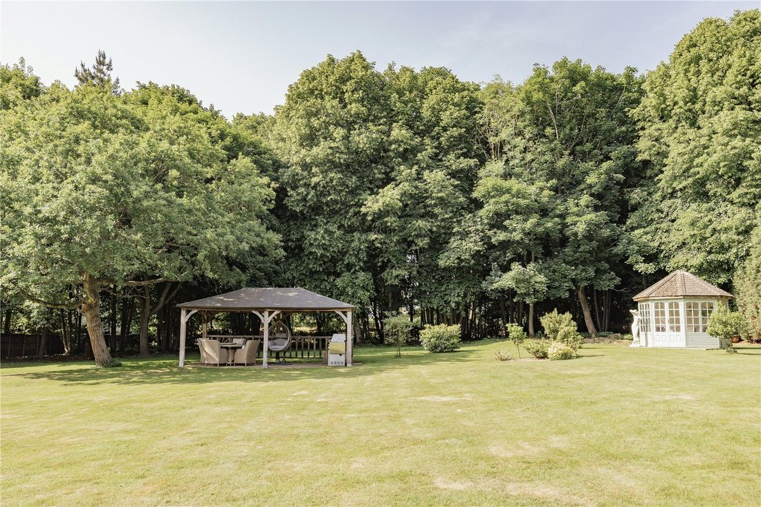 Redlands Is A Wonderful 5/6 Bedroom In Wroxham, England, United Kingdom ...