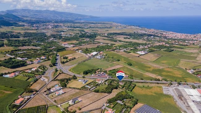 Rustic Single Storey Dwelling Set In A In Rabo De Peixe, Azores ...