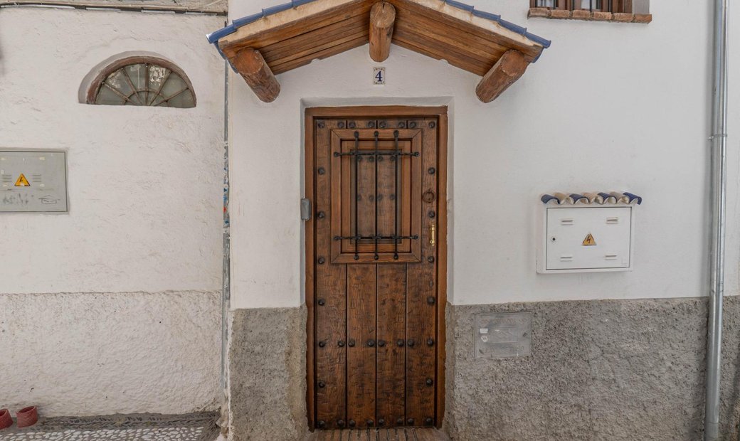 Granada House In Centro, Granada, Spain For Sale (15902932)
