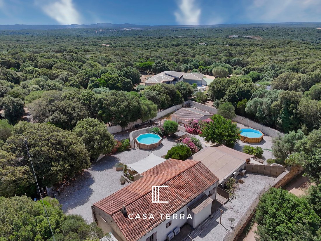 Bonifacio Building In Bonifacio, Corsica, France For Sale (15899641)