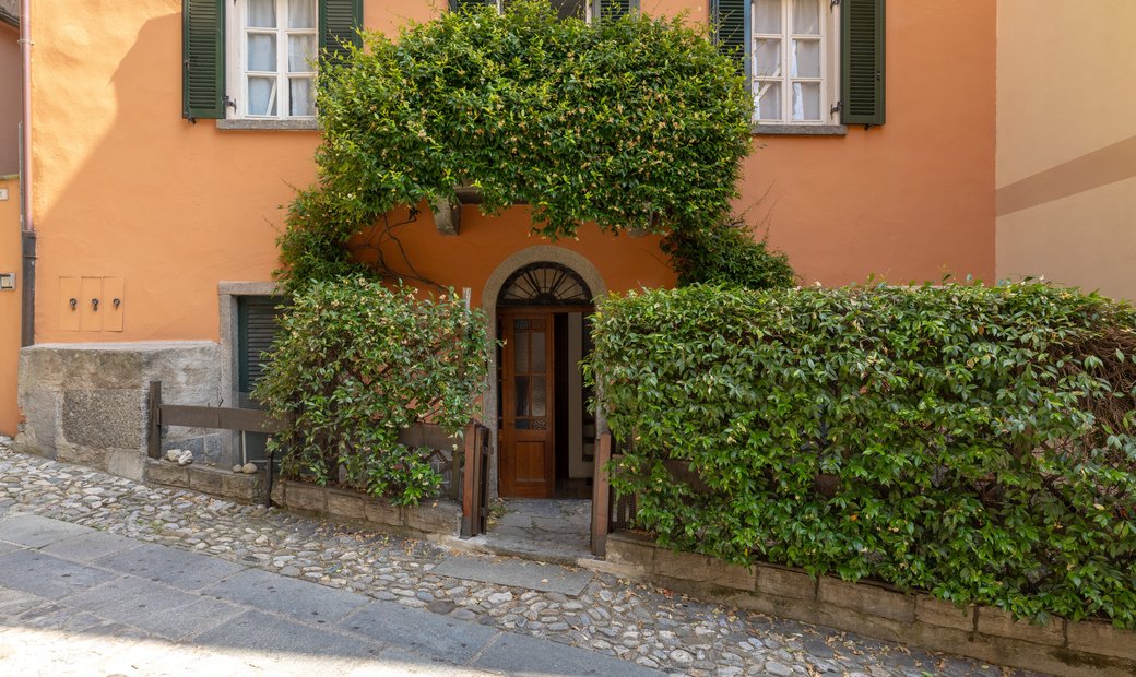 Charming Historic Home 50 Steps From The Lake In Sala Comacina ...
