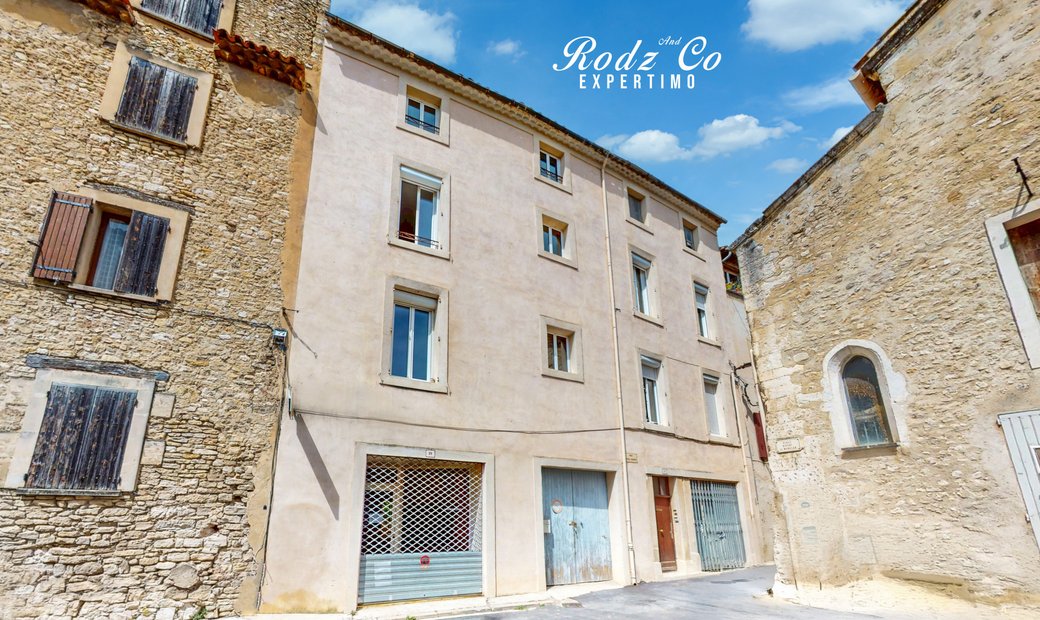 Character Building In The Historic In Apt, Provence Alpes Côte D'azur ...