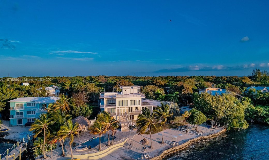 Residential In Key Largo In Key Largo, Florida, United States For Sale ...
