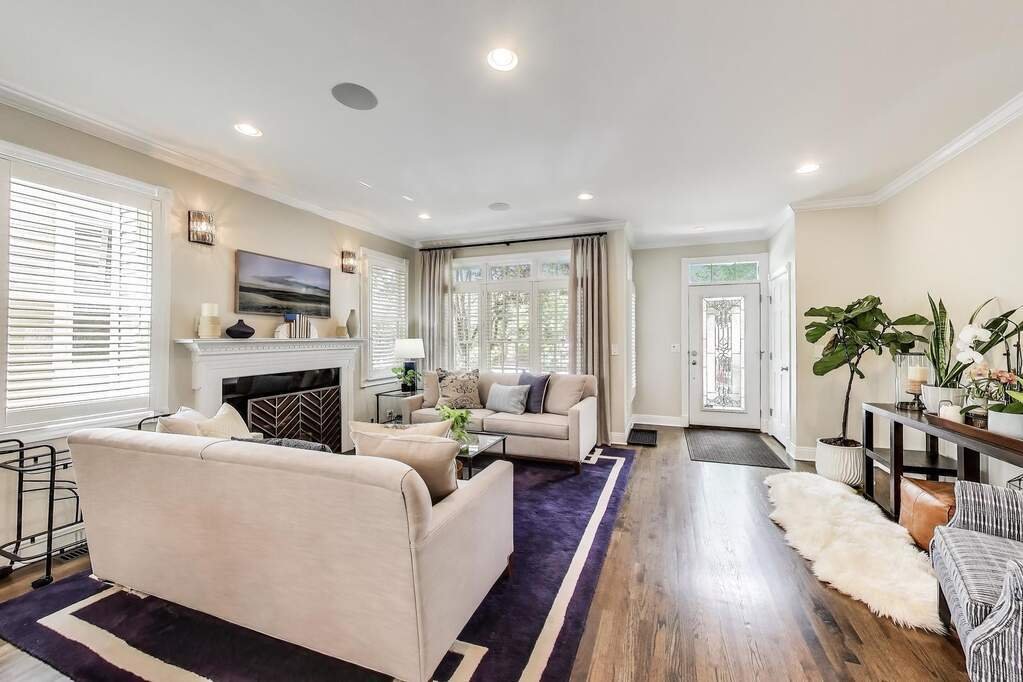 Modern Brick Home Steps From Hamlin Park In Chicago, Illinois, United ...