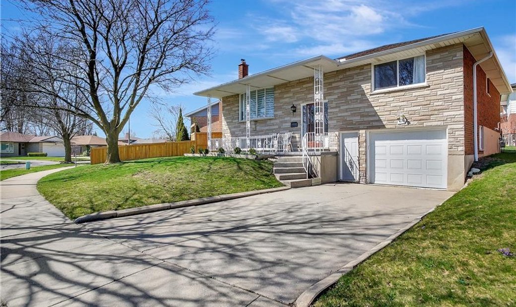Kitchener Residential In Kitchener, Canada For Sale (15926708)