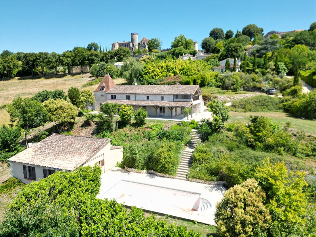 Beautiful Family Home With Breathtaking In Duras, Nouvelle Aquitaine ...