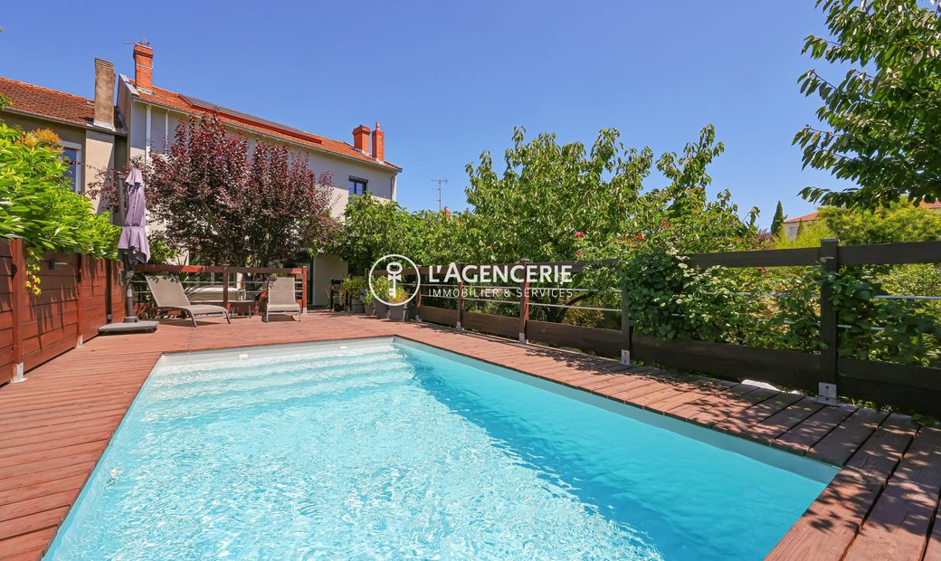 Albi House In Albi, Occitanie, France For Sale (15923779)