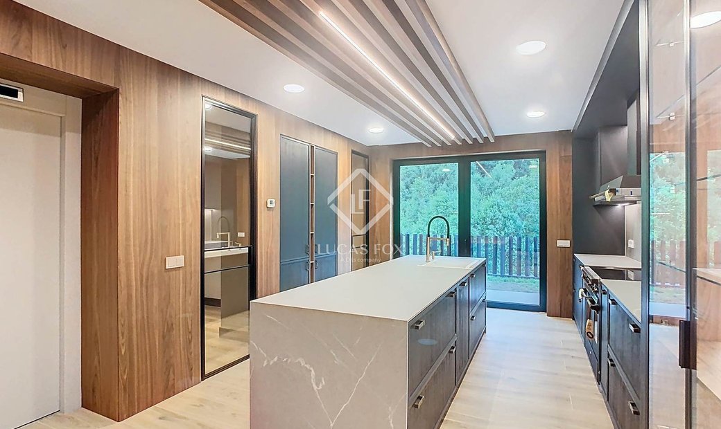 Pal House / Villa In Pal, La Massana, Andorra For Sale (15924345)
