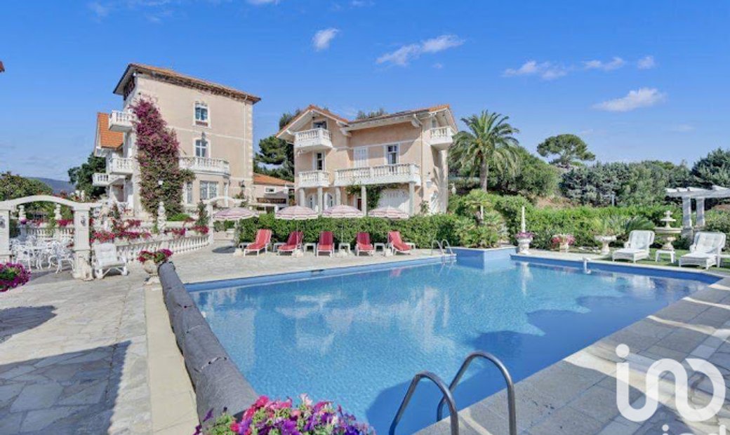 Vente Château 58 Pièces In La Croix Valmer, Provence Alpes Côte D'azur ...