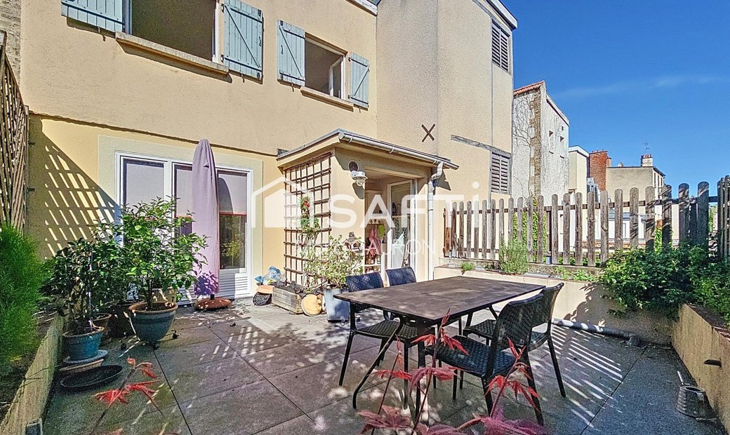Hyper Centre Clovis/Jard 4 Ch Terrasse Et 2 Garages In Reims, Grand Est ...