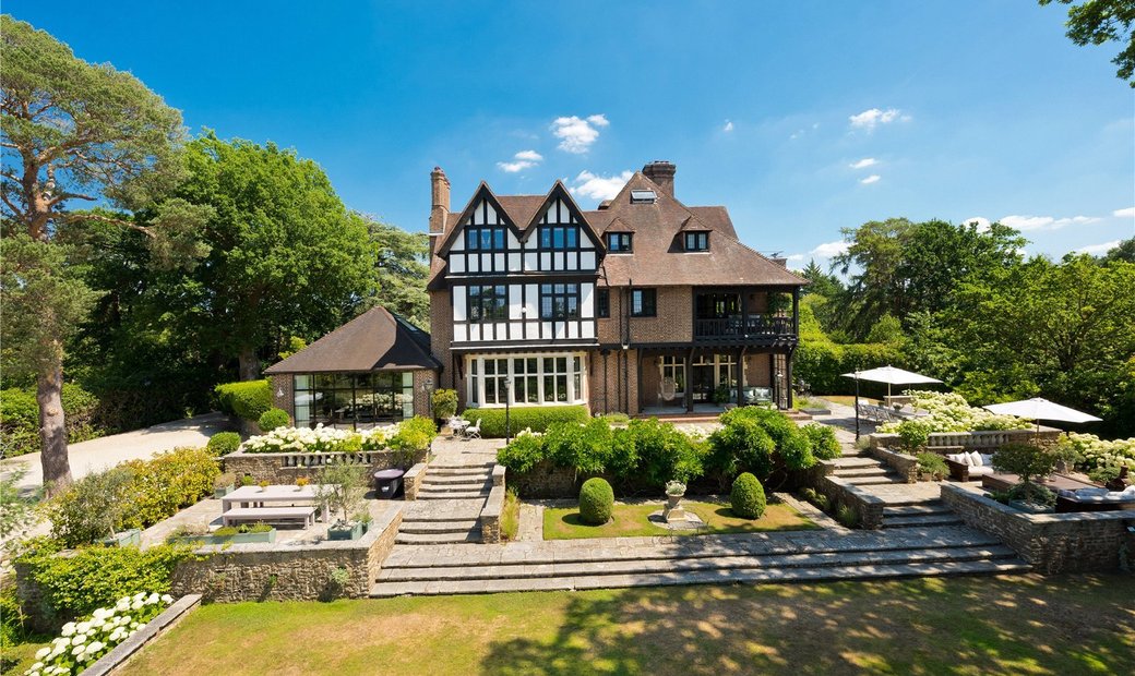 Yaffle Road, St George's Hill, In Addlestone, England, United Kingdom ...