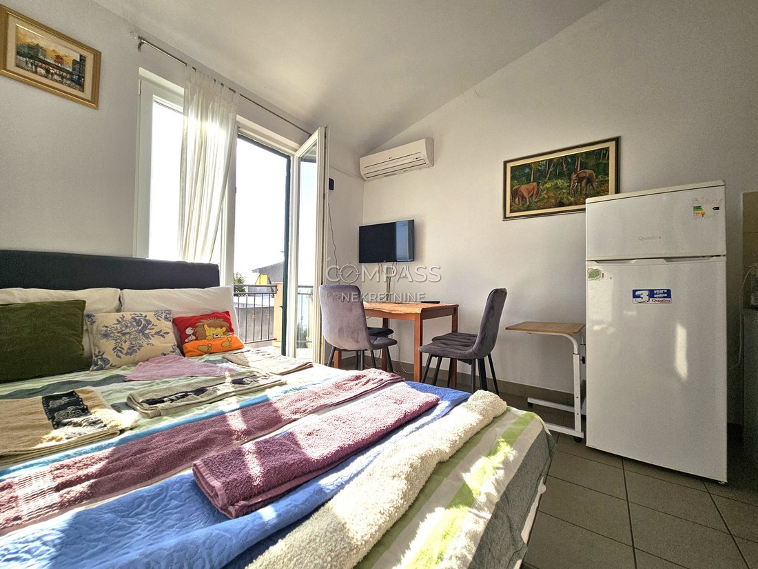 Apartment Villa: Omiš, Nemira, 375.00 In Omiš, Split Dalmatia County ...