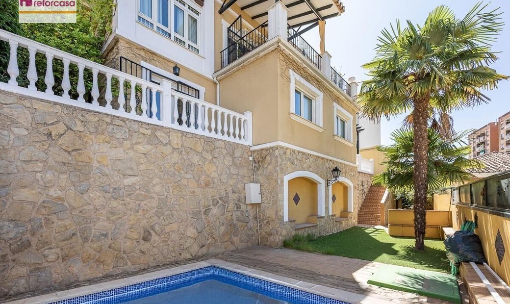 Granada House In Genil, Granada, Spain For Sale (15933175)