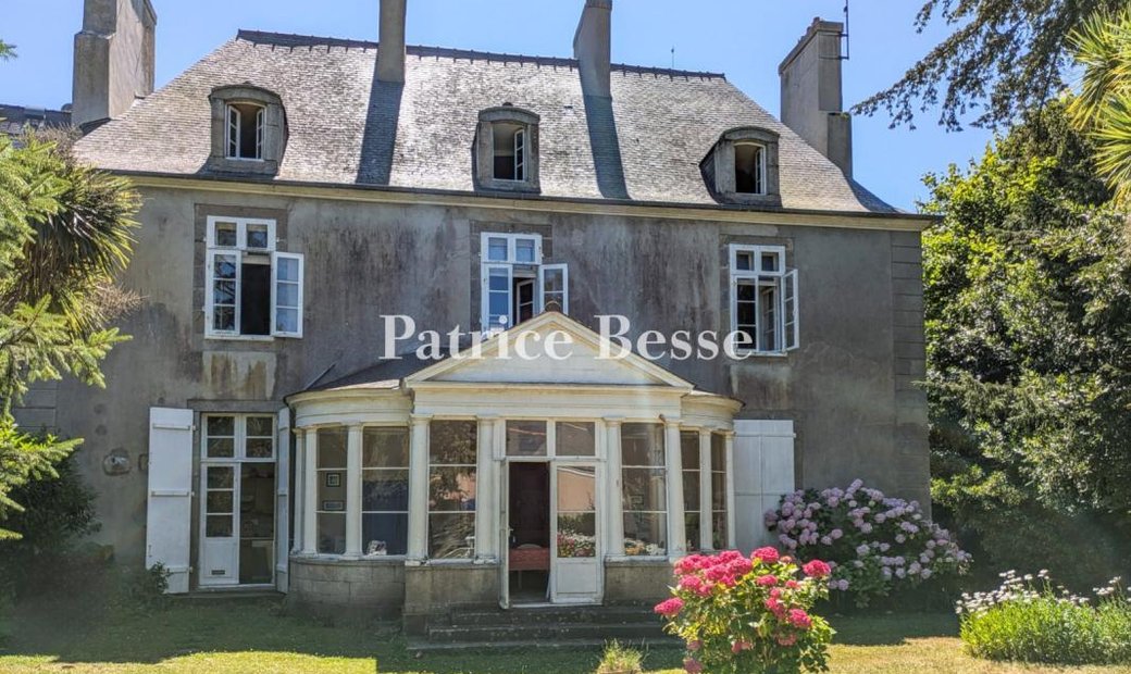 A 19th Century Ship Owner’s Manor House With In Saint Malo, Brittany ...