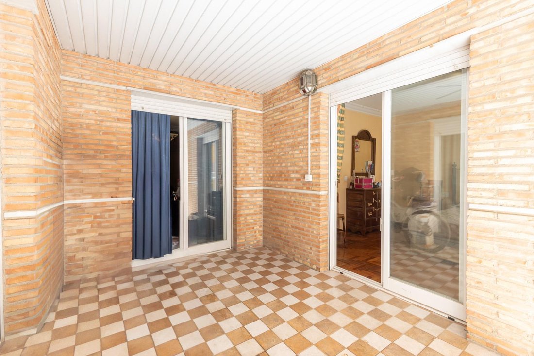 Granada Flat In Beiro, Granada, Spain For Sale (15937967)