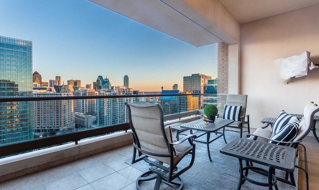 Bespoke Sub Penthouse Stoneleigh Residence In Dallas, Texas, United ...