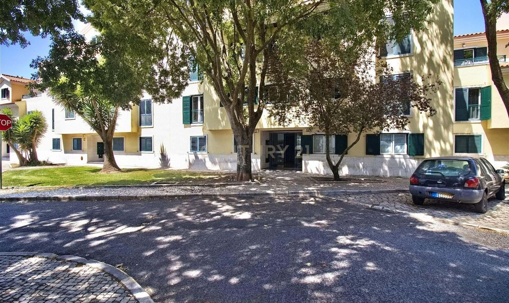 Apartamento T2 Mobilado, Com Suíte, Varanda E In Sao Domingos De Rana ...