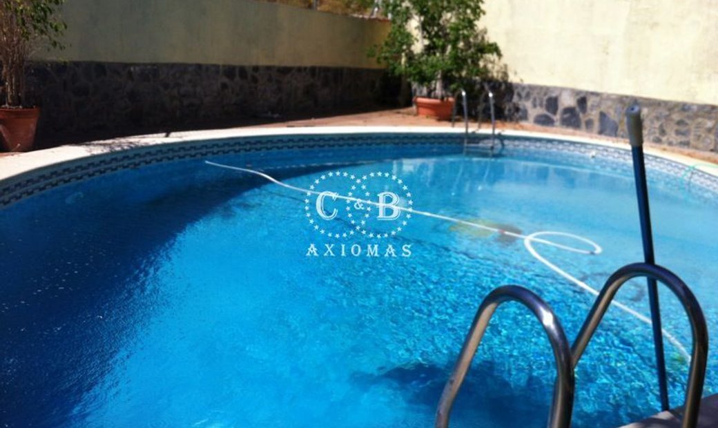 Chalet Venta Sevilla In Montequinto, Dos Hermanas, Spain For Sale ...