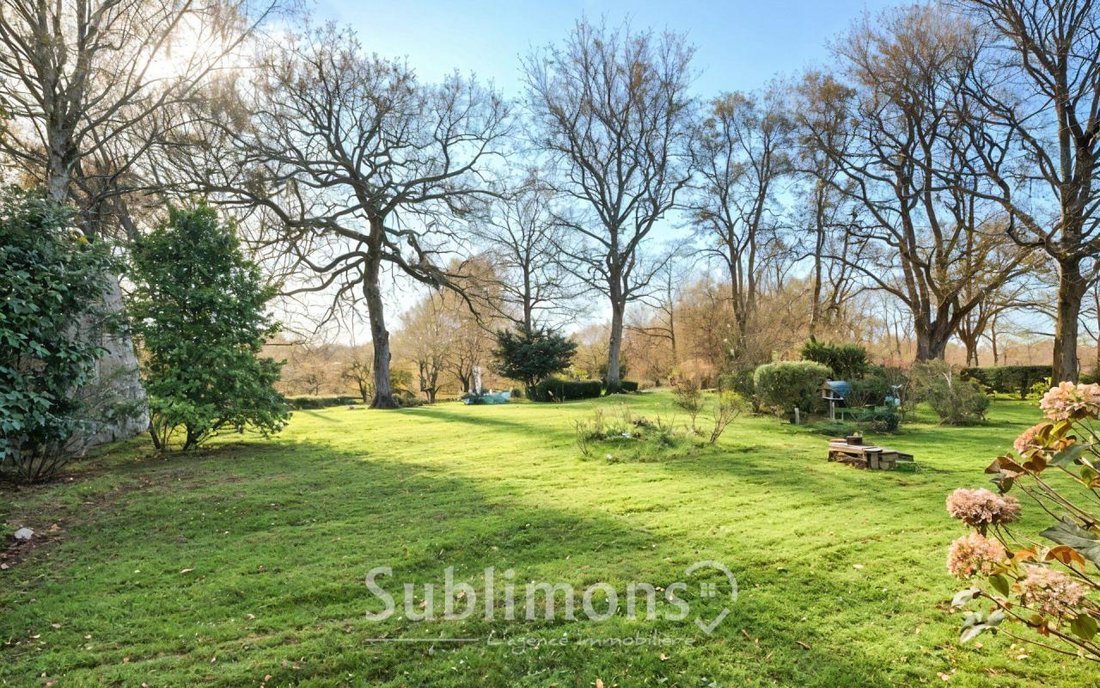 Casa De 8 Piezas 270 M² En Bains Sur Oust, Bretaña, Francia En Venta ...