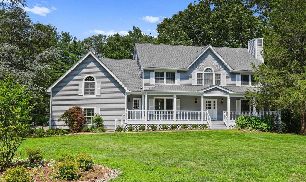 Beautifully Landscaped Post Modern In Chappaqua, New York, United ...